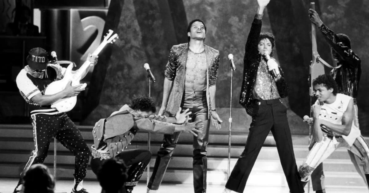 Learn to Play: The Bass Techniques of Michael Jackson | Reverb News