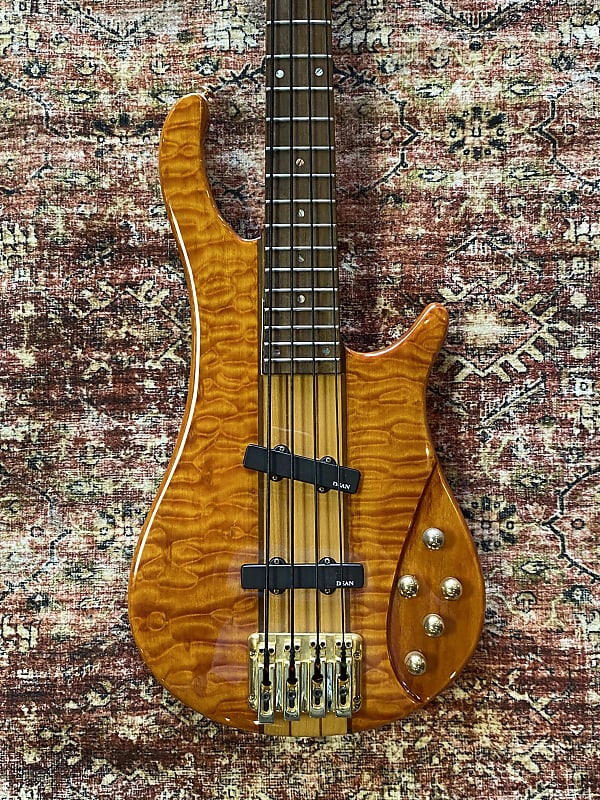 Dean Razor Neck-Thru - Natural Quilt Maple - Active | Reverb