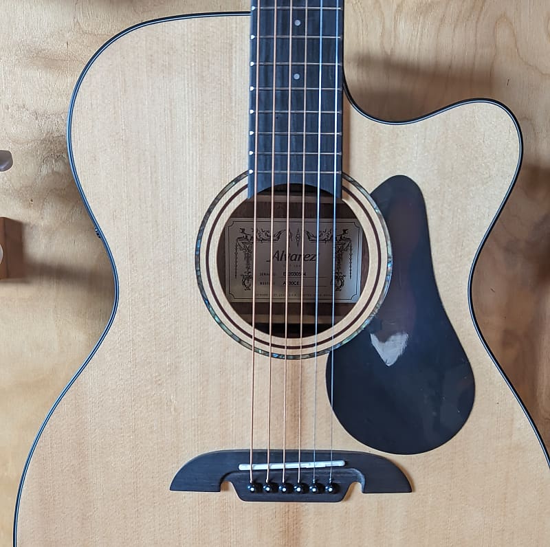 New Alvarez Artist AF30CE W/ Cutaway & Pickup | Reverb