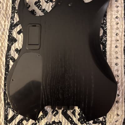 Legator WR4 Wraith Headless Bass - Stealth Black w/ Gig Bag | Reverb