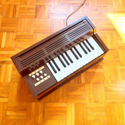 Magnus Model 300 (USA, 1950s) – vintage portable electric | Reverb