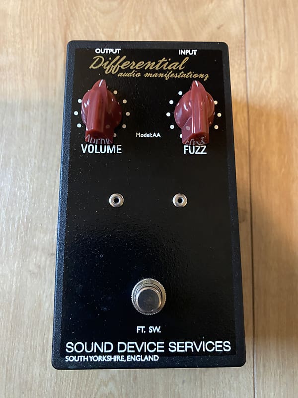 D*A*M DAM AA Fuzz | Reverb