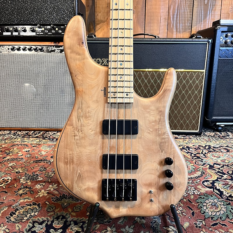 COMBE ALYS 4 | Reverb