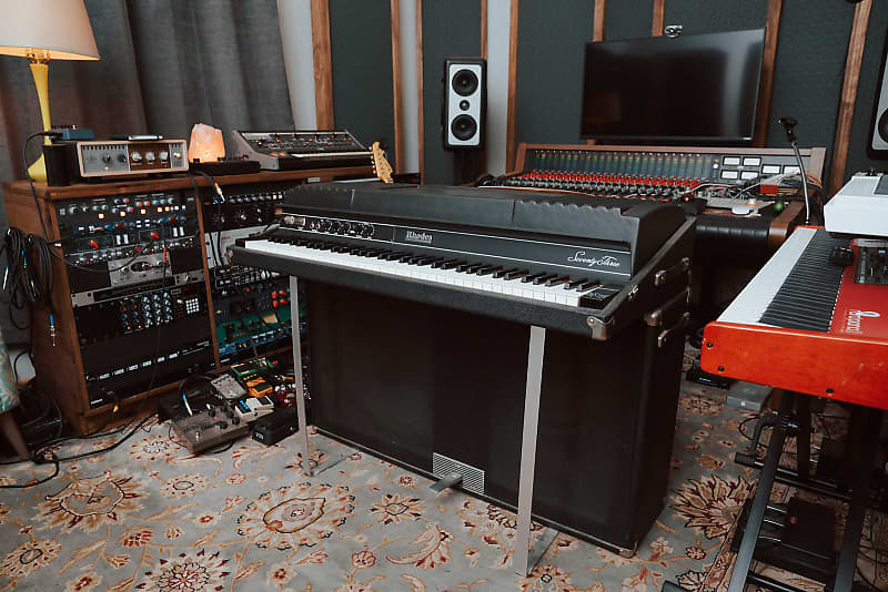 Fender Rhodes Mark II Suitcase 73 | Reverb UK