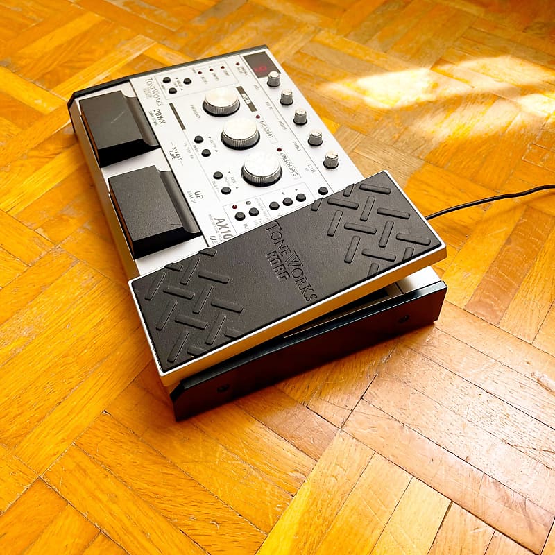 Korg Toneworks AX10A multi-effect and modelling pedal with | Reverb
