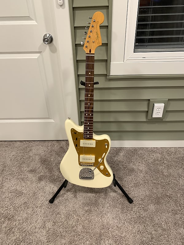 Squier® J Mascis Signature Jazzmaster Guitar | Reverb