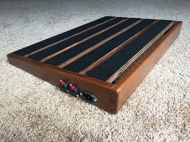 Mid-Sized Wooden Pedalboard 24" X 16" Light Red/Brown | Reverb