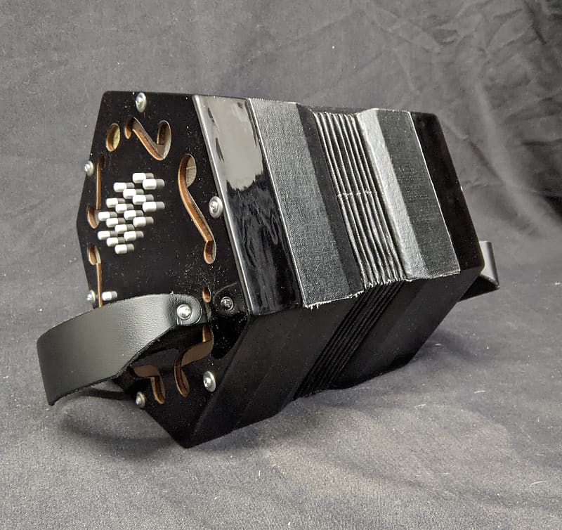 Elise Hayden Duet 34-key Concertina | Reverb