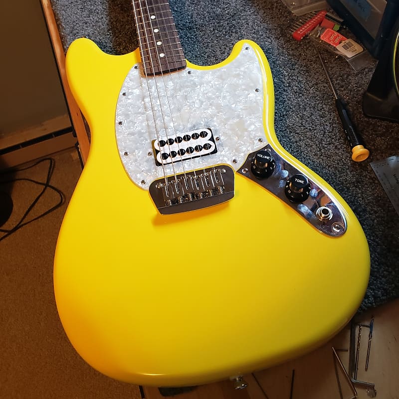 Fender Warmoth Mustang Hardtail 2019 Graffiti Yellow Tom | Reverb
