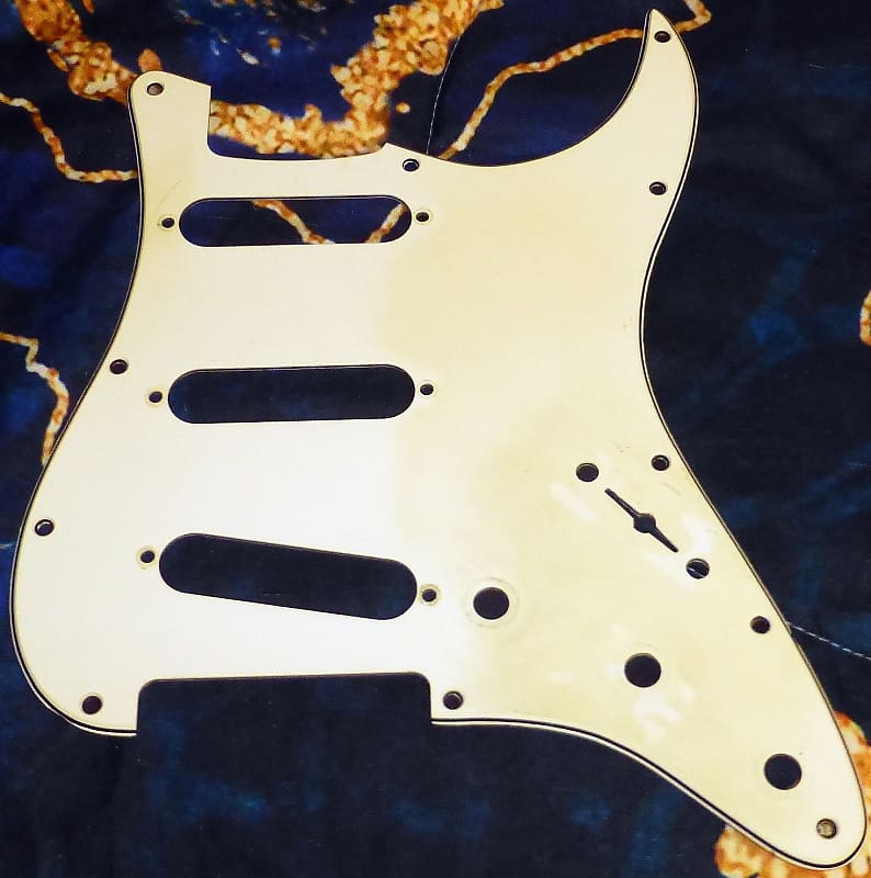 Fender Stratocaster Pickguard 1975 Excellent Strat White | Reverb UK