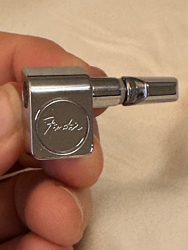 Fender in-line Strat Tuning Machines | Reverb