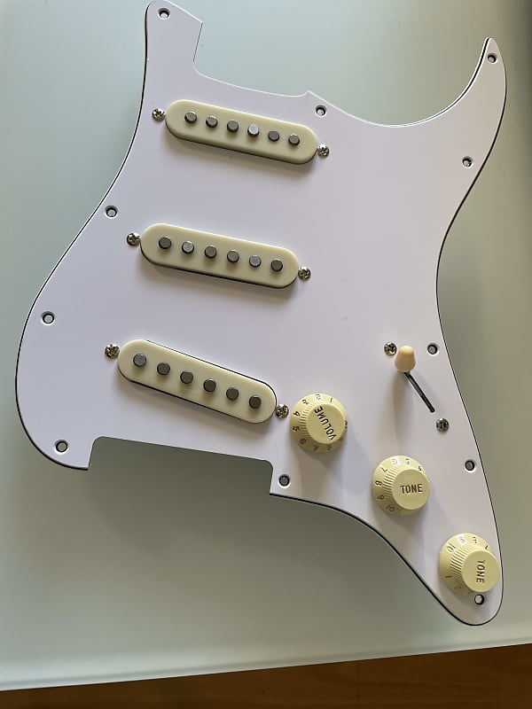 Fender Pre-Wired Strat® Pickguard, Custom '69 SSS | Reverb Australia