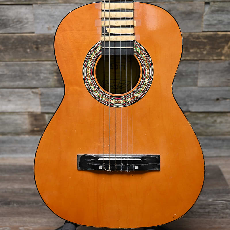 (11136) Lori Classical Guitar | Reverb