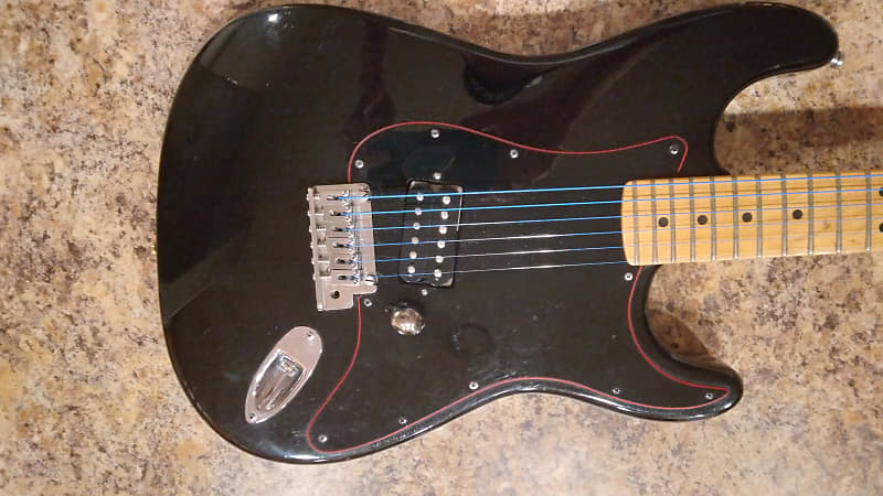 Fender Stratocaster 80s - Black | Reverb