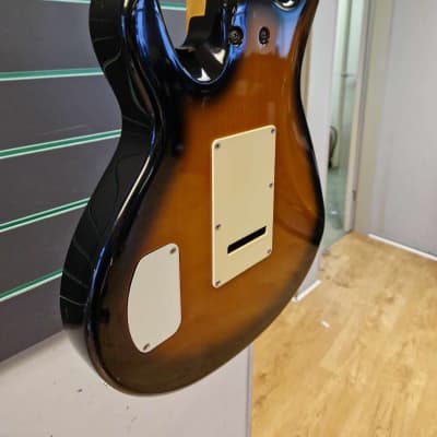 Starfield Altair Classic 2-Tone Sunburst circa.1990’s | Reverb