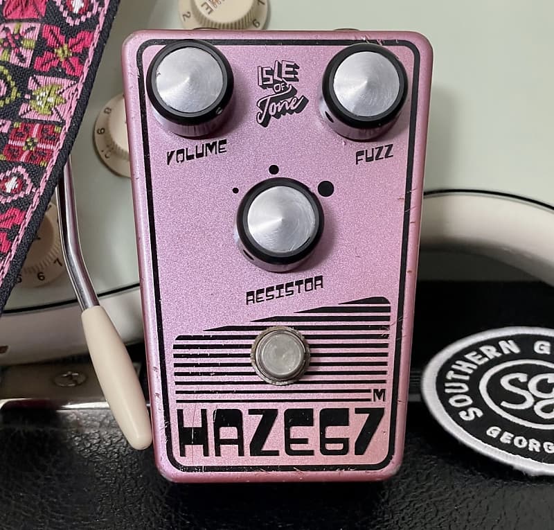 Isle of Tone Haze 67 Fuzz Premium Mini Pink | Reverb