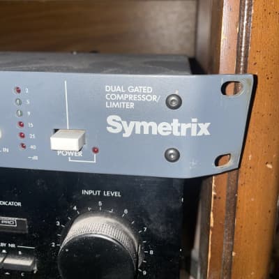 Symetrix 525 Dual Gated Compressor/Limiter | Reverb
