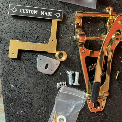 Bigsby B7 Gold Vibramate V7-335 Mounting System and Bigsby B7 | Reverb