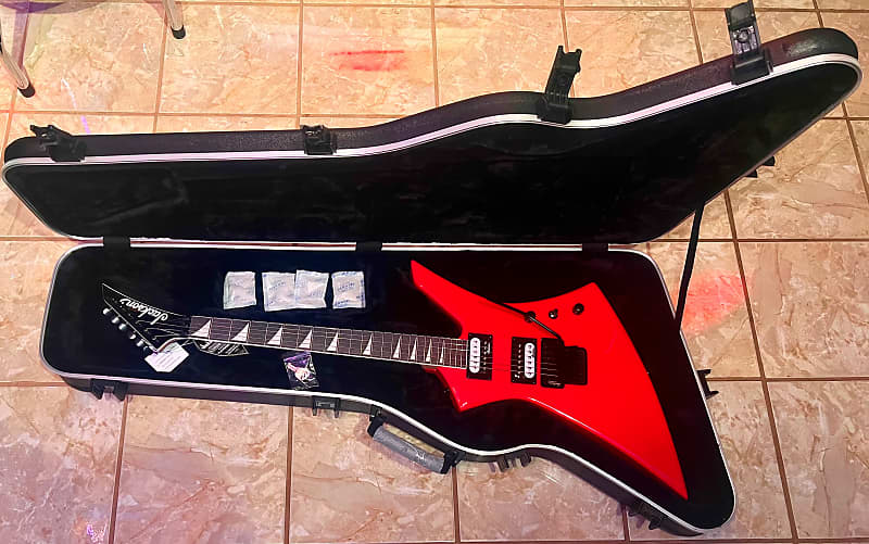 Jackson Kelly JS32 Guitar Ferrari Red & Jackson Kelly Molded | Reverb