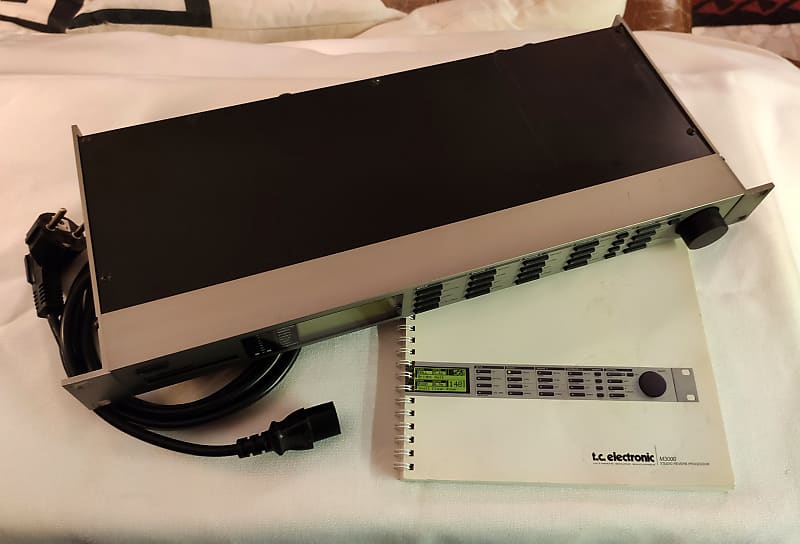 TC Electronic M3000 - Multi-effect Reverb | Reverb UK