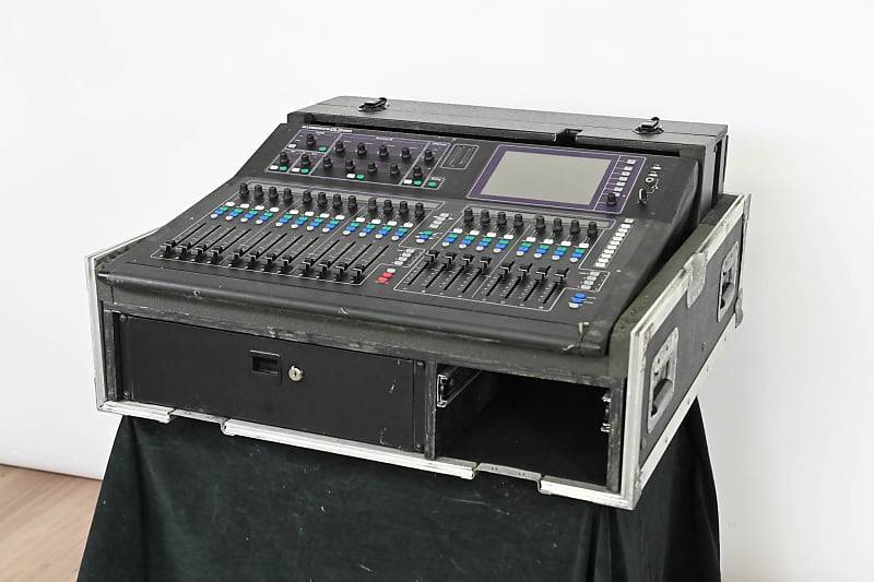 Allen & Heath GLD-80 Digital Audio Mixing Surface with Road | Reverb