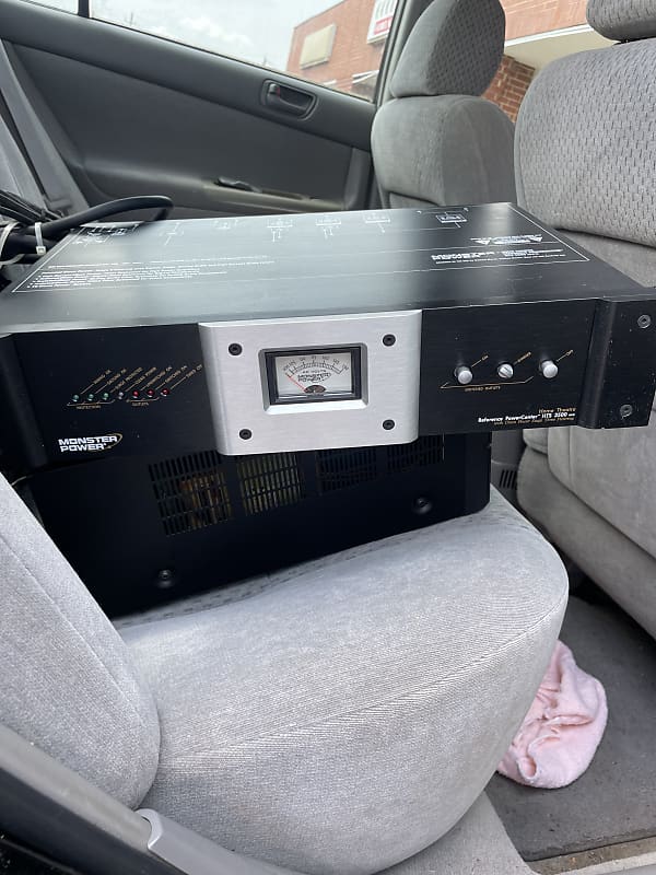 Monster Power HTS-3500 Power Center Power Conditioner | Reverb