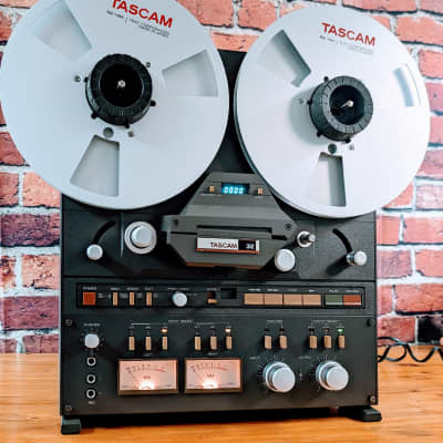 *TASCAM 32* 2-Track Mastering Deck (15ips) w/ Rack | Reverb