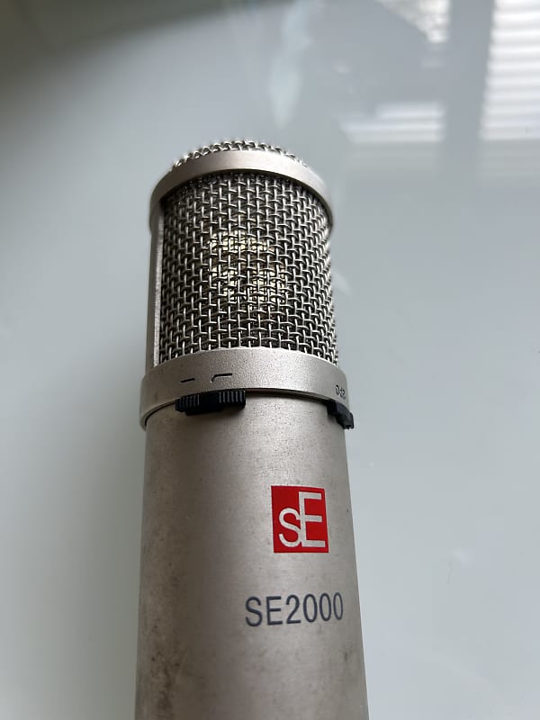 sE Electronics 2000 Condenser Microphone | Reverb