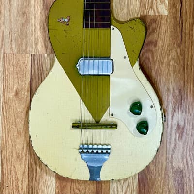 The Best Guitar You'll Ever Hear - John Hiatt's Kay K-136 | Reverb