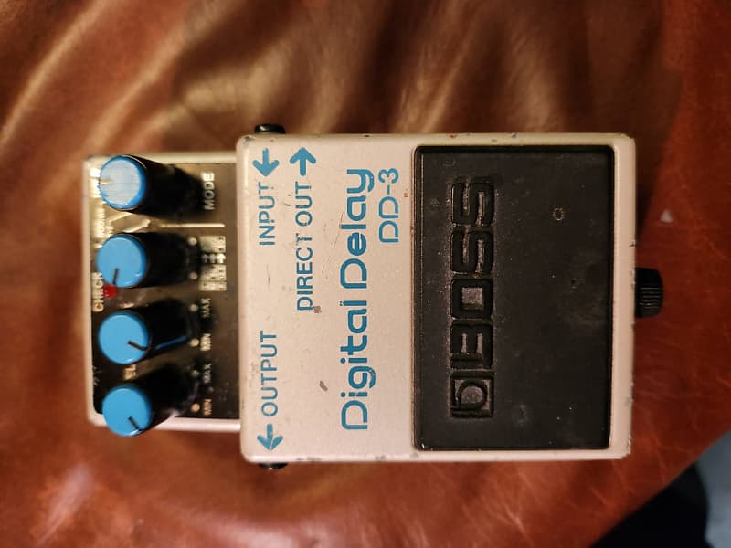 Boss DD-3 Digital Delay Guitar Effect Pedal - Made in Taiwan | Reverb