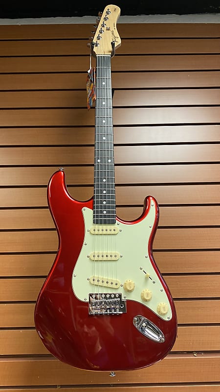Tagima TG-500 Strat in Candy Apple Red | Reverb