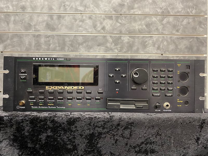 Kurzweil K-2000R Rackmount Digital Workstation Sound Module | Reverb