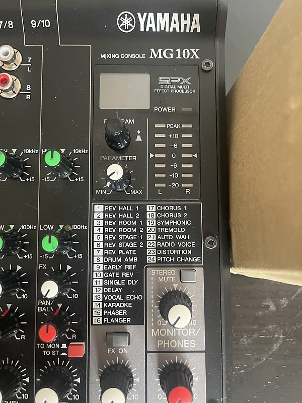 Yamaha MG10x 10 Channel Analogue Mixing Console 2021 - | Reverb UK