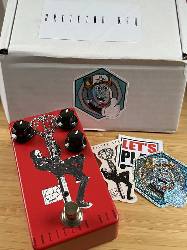 Funny Little Boxes Skeleton Key QOTSA Op amp distortion | Reverb