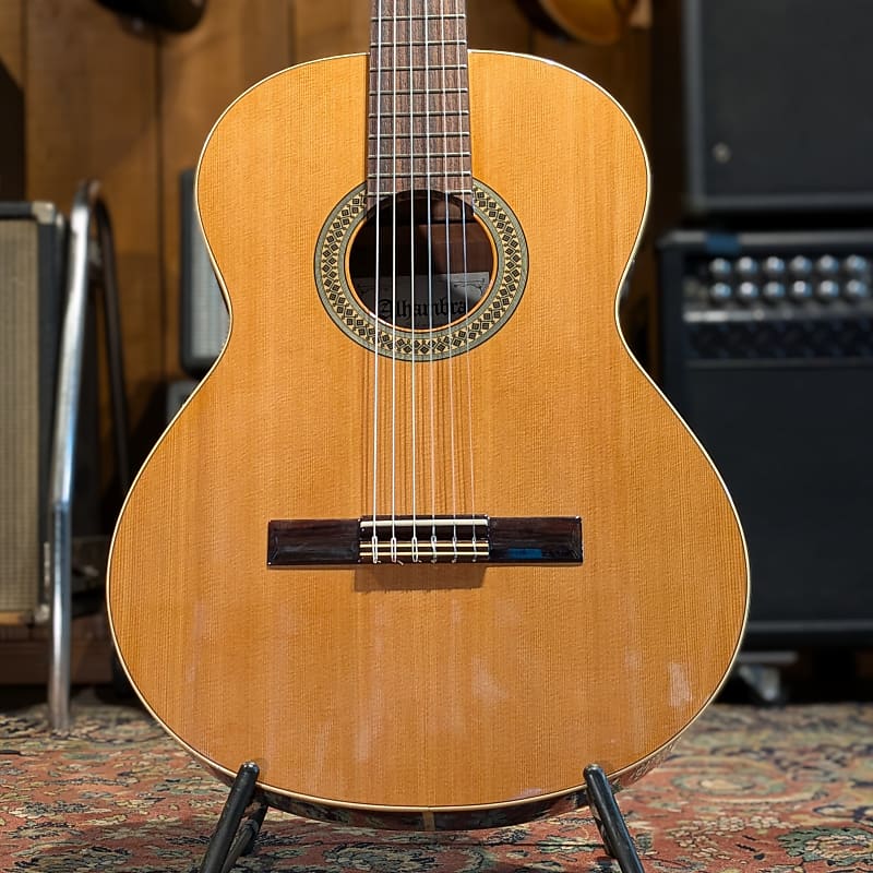 ALHAMBRA 2C Natural | Reverb