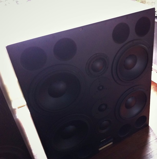 Dynaudio M4 (4way) active main monitor system (pair, set of | Reverb