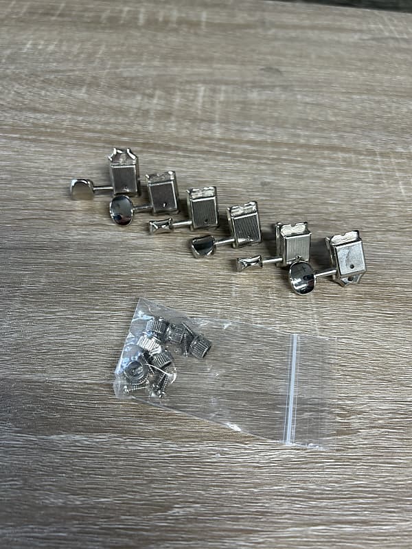 Fender Vintage-Style Locking Guitar Tuning Machine Set - | Reverb