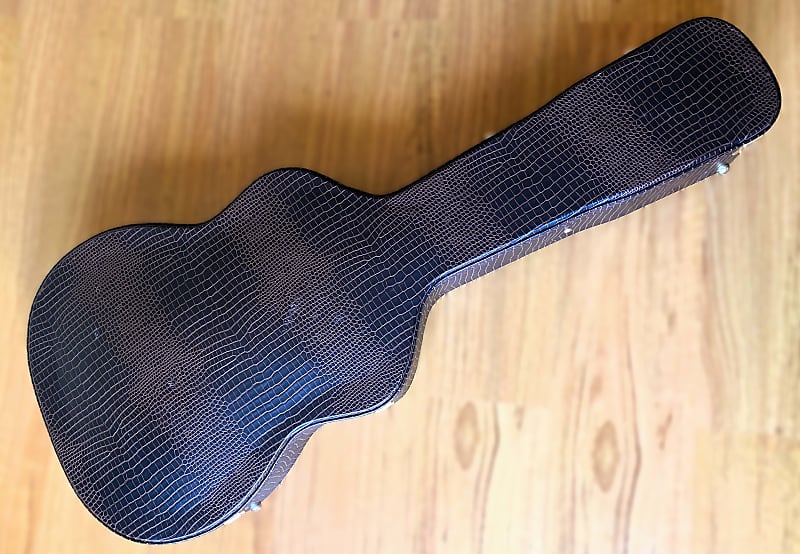 Rare Genuine Martin Guitar Hard Case in Vintage | Reverb Australia