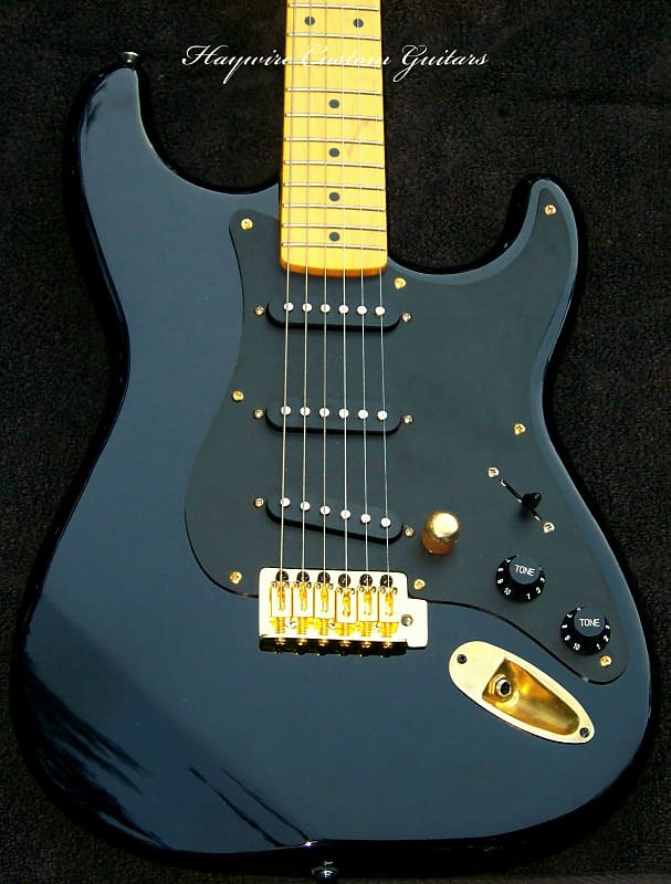 Custom Shop Mahogany Strat+Black Matte Guard+All Maple | Reverb