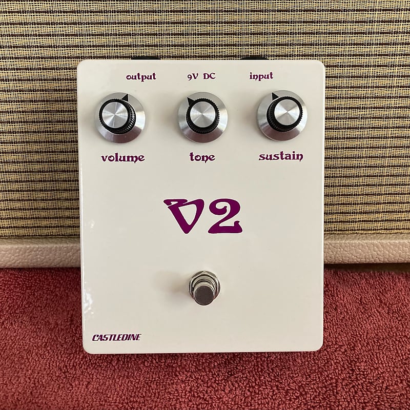 Castledine V2 Fuzz | Reverb