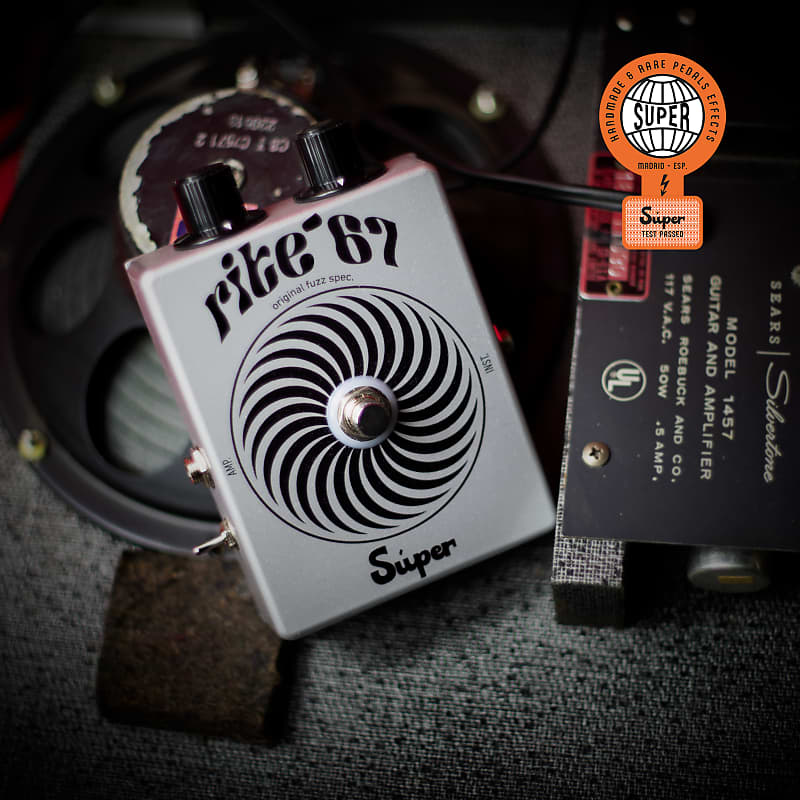 SÚPER rite'67 - Silicon Fuzz based on 1967 Mosrite | Reverb Australia