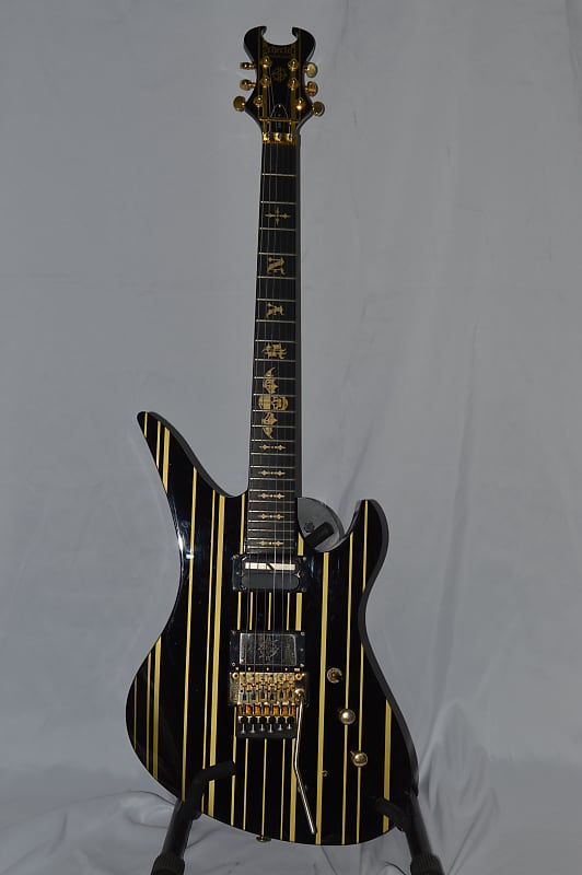 Schecter Diamond Series Custom-S A7X Synyster Gates Signature | Reverb