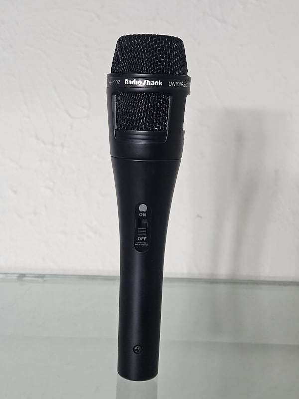 Realistic PRO-320 33-3002 Early - 90s - Black Unidirectional | Reverb