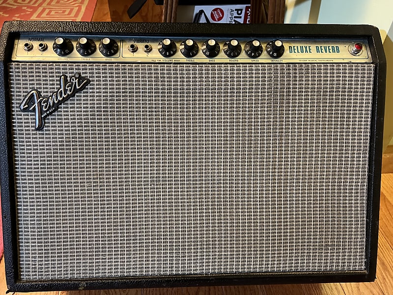 Fender Deluxe Reverb 2-Channel 22-Watt 1x12" Guitar Combo | Reverb