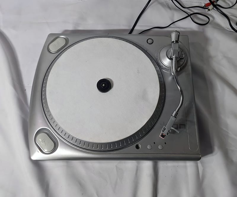 Used Ion iTTUSB USB Turntable | Reverb Canada