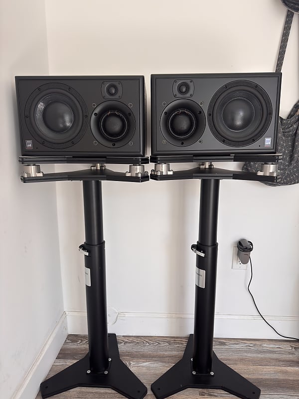 ATC SCM25a - Black | Reverb