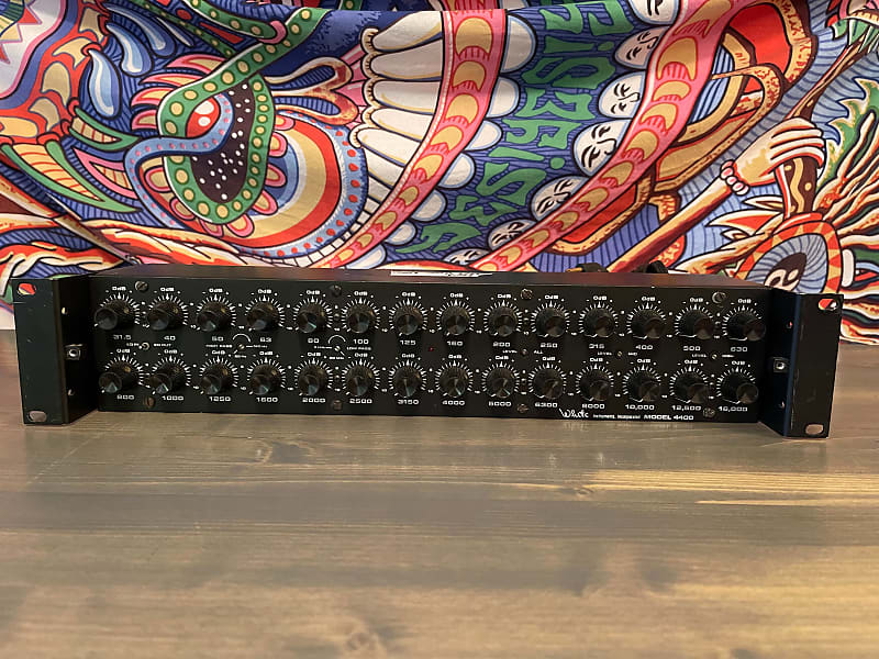 White Instruments Series 4400 32 Band Parametric EQ | Reverb