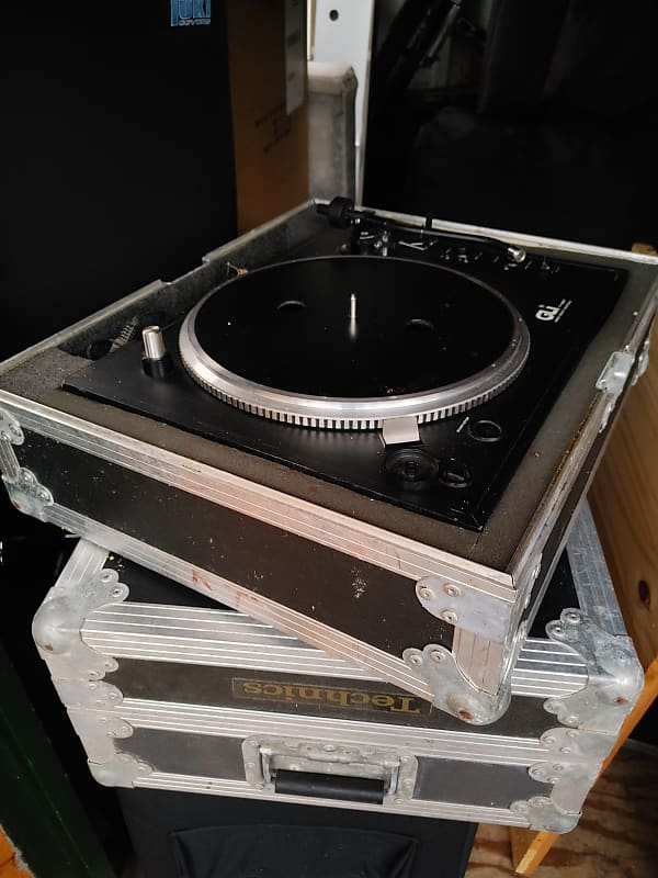 2. Two Flight Cases Turntable cases 2000 - Black, Silver, | Reverb