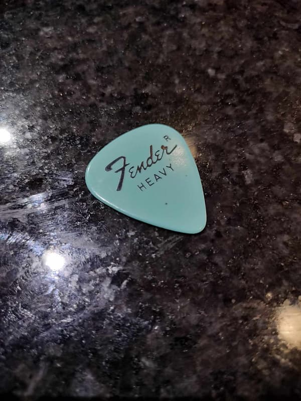 Fender Vintage Guitar Pick 1970's (uncircled "R") Blue | Reverb