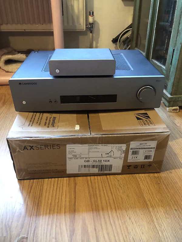 Cambridge Audio CXA61 2019 - Space Grey | Reverb